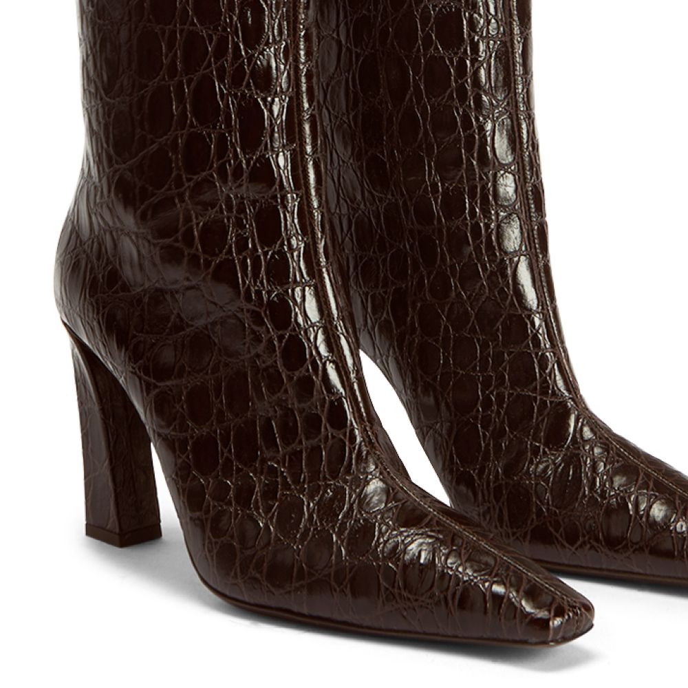 JANIEE PLUS: Boots Brown | Giuseppe Zanotti