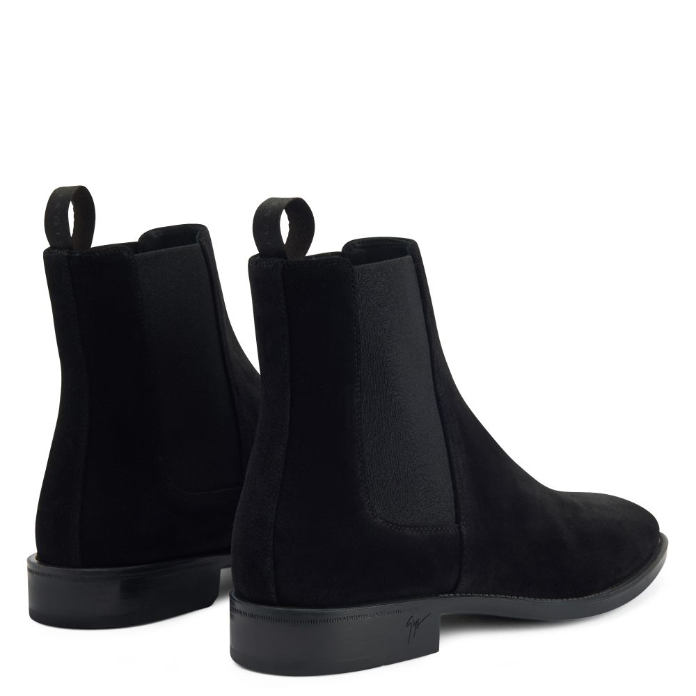 RYIM: Boots Black | Giuseppe Zanotti
