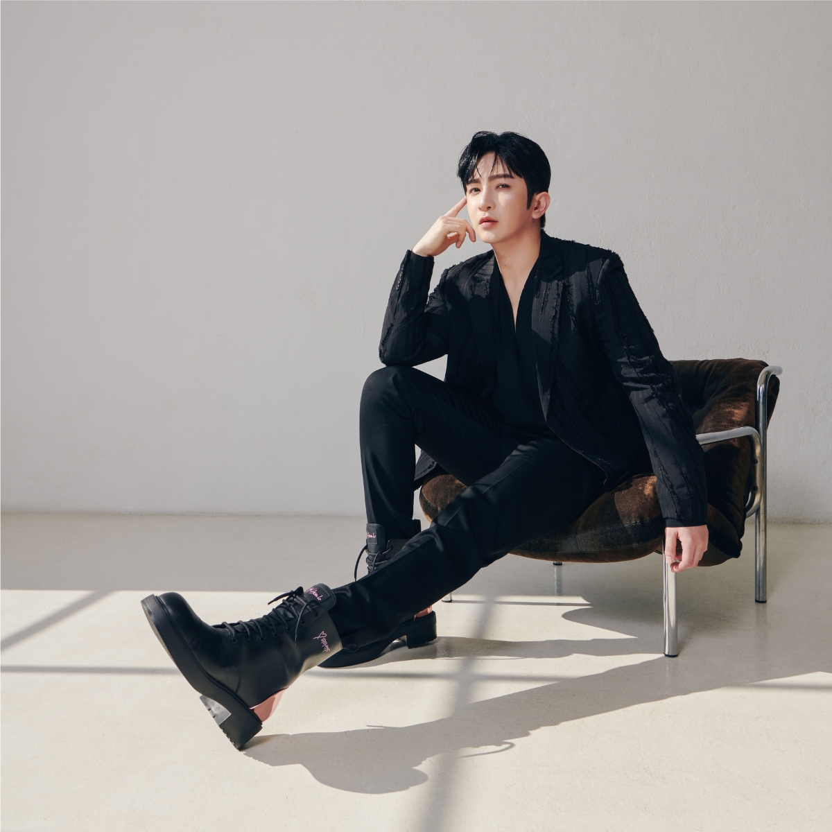 Giuseppe x Anson Lo - Giuseppe Zanotti and Anson Lo @MIRROR unveil ...