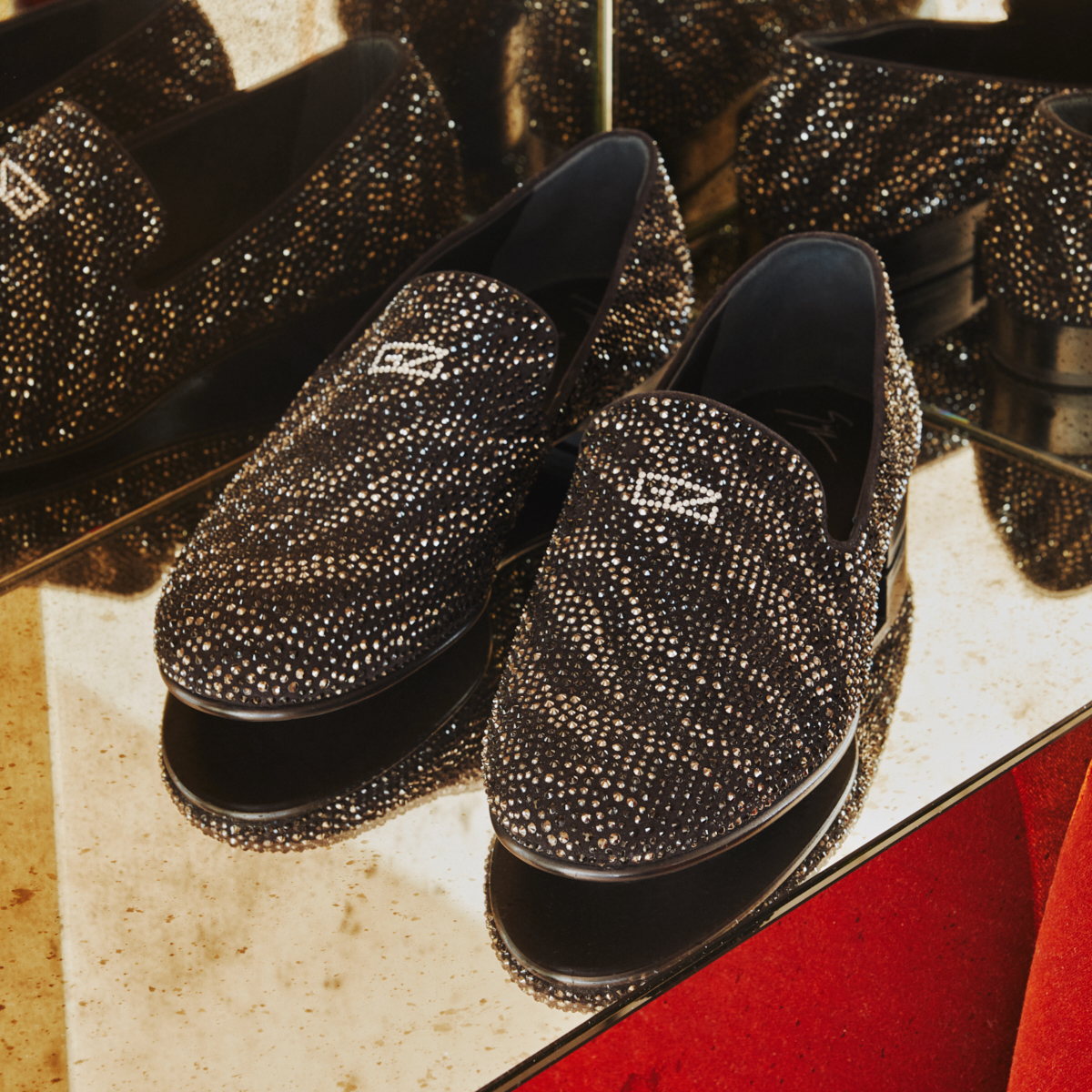 Giuseppe Zanotti ® - Official US Website